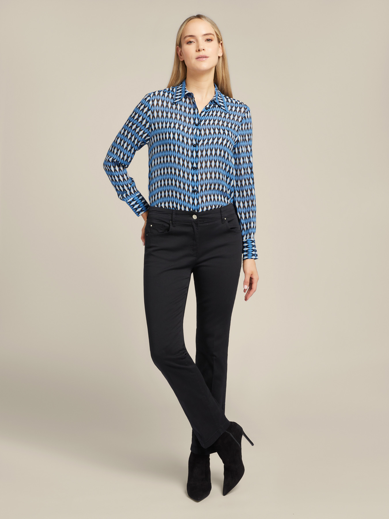 Camicia dalla stampa geometrica