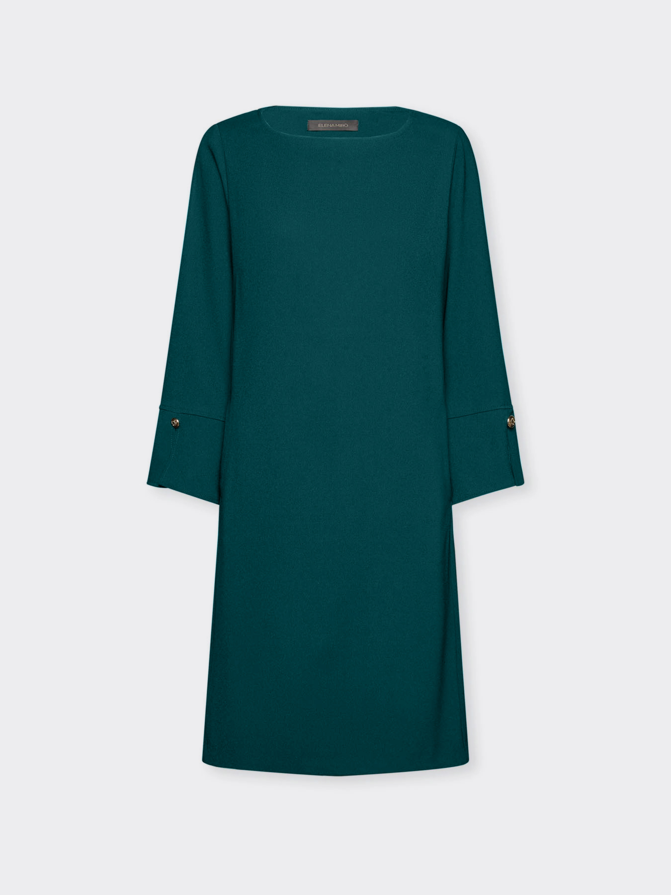 Dress made of crêpe fabric